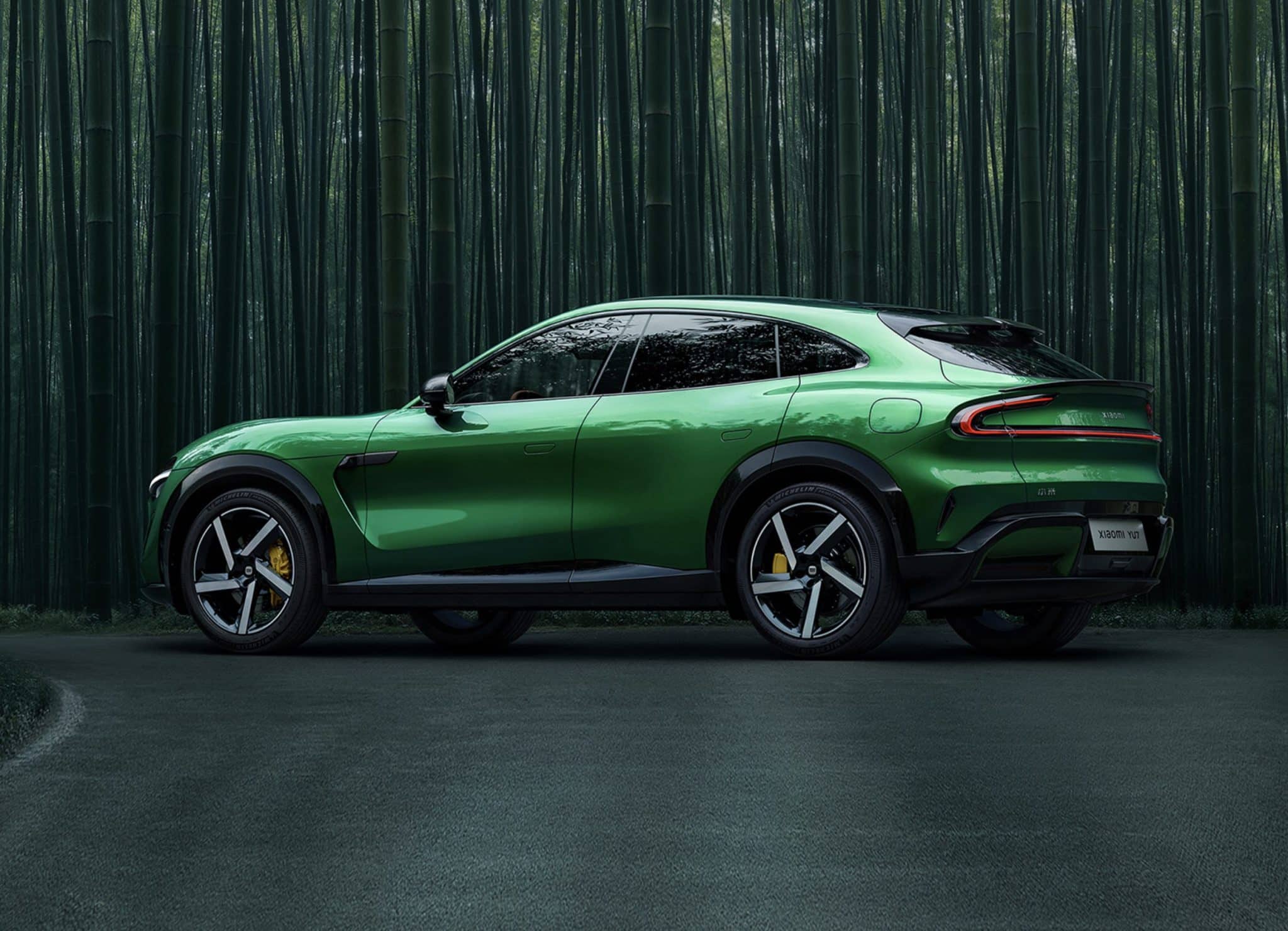 Xiaomi YU7: Neuer Elektro-SUV schockt Konkurrenz mit 4.000 km in 24h!