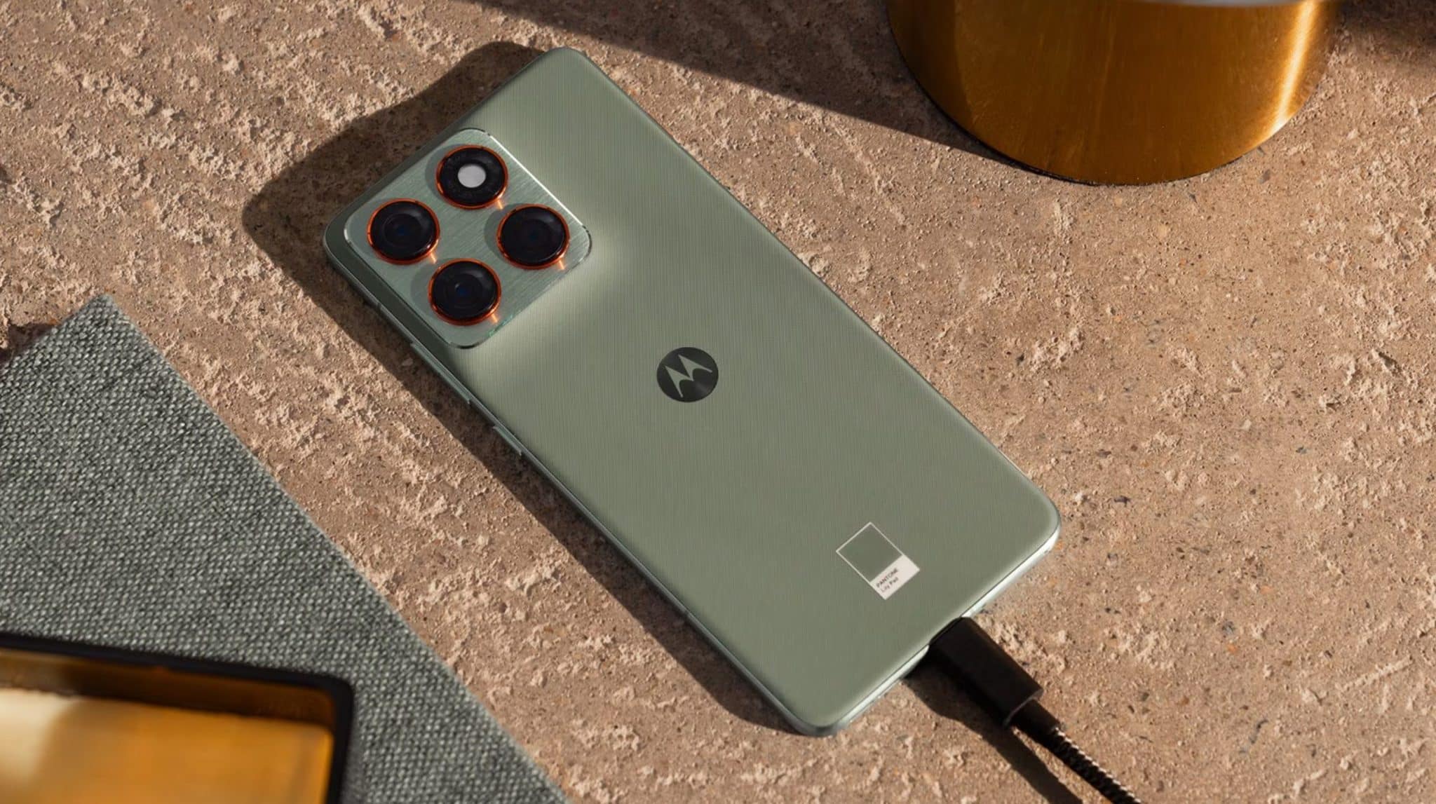 Motorola Edge 70: Extra dünn für 499 Euro + Ladegerät, Kopfhörer ...