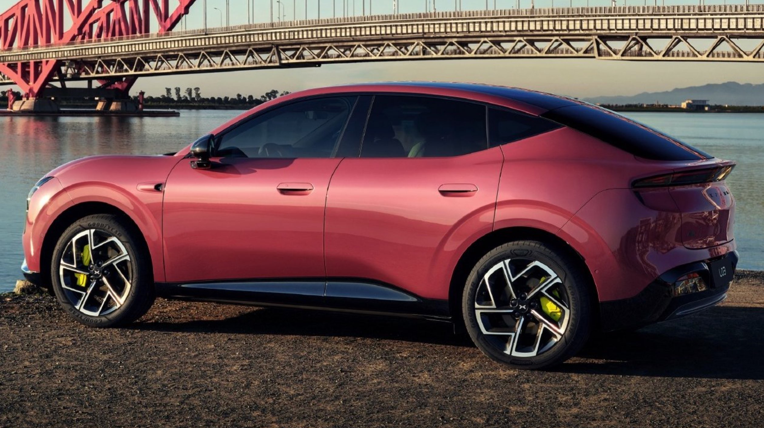 Xpeng bestätigt: Elektro-SUV Mona L03 vom Ex-Ferrari-Designer kommt ...